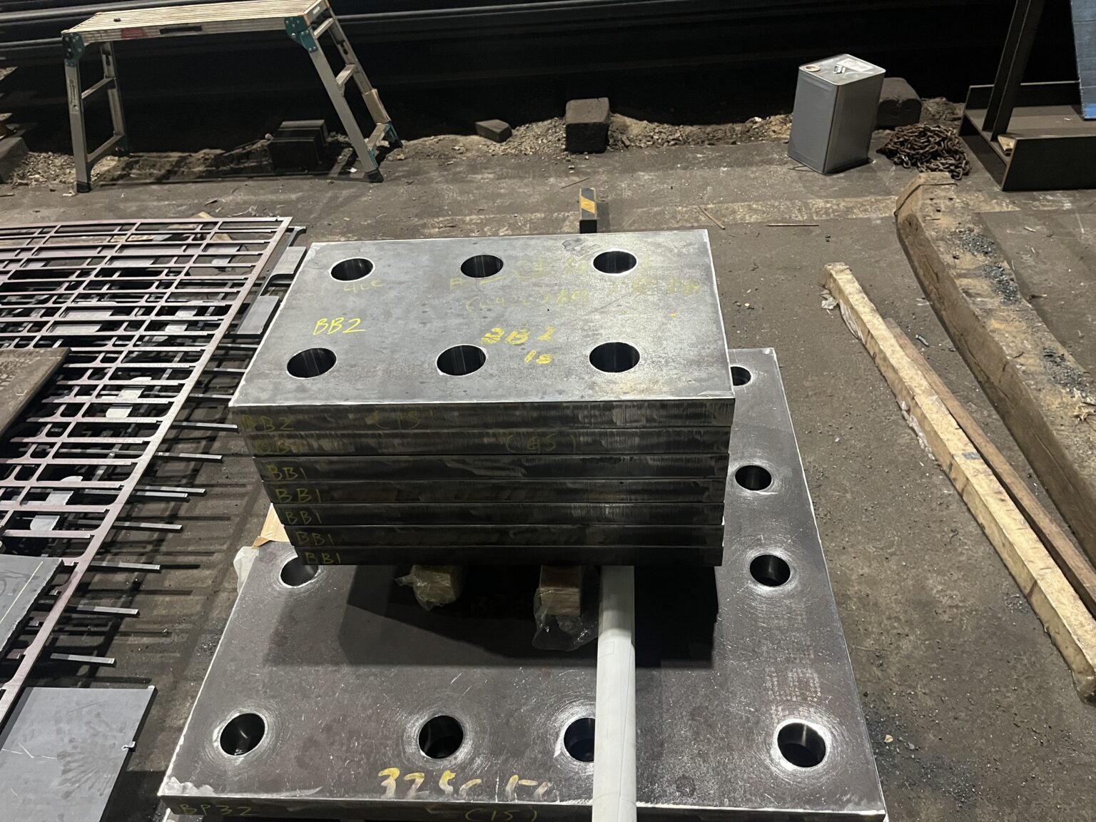 TMCP 60mmΦ穴あけ加工 | ニュース・ブログ | 奥田スチール株式会社