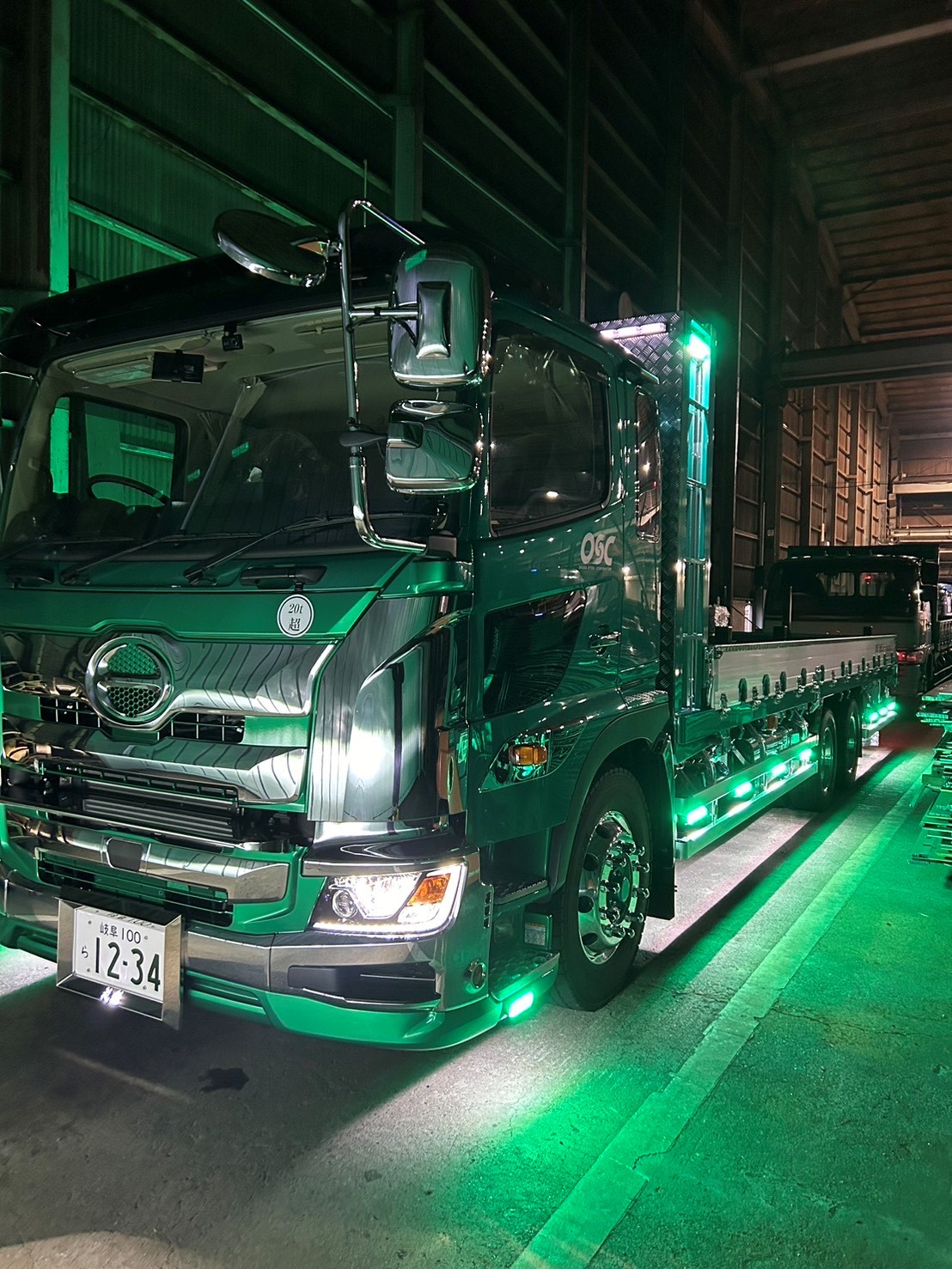 新規トラックの導入 | ニュース・ブログ | 奥田スチール株式会社